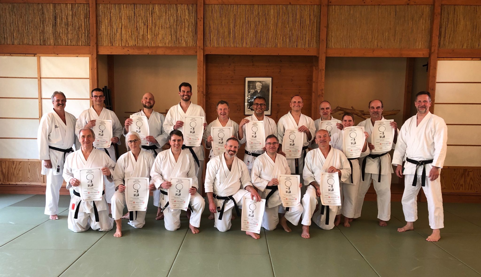 Neue Dan-Träger - Fachakademie für Karate und Tai Ji